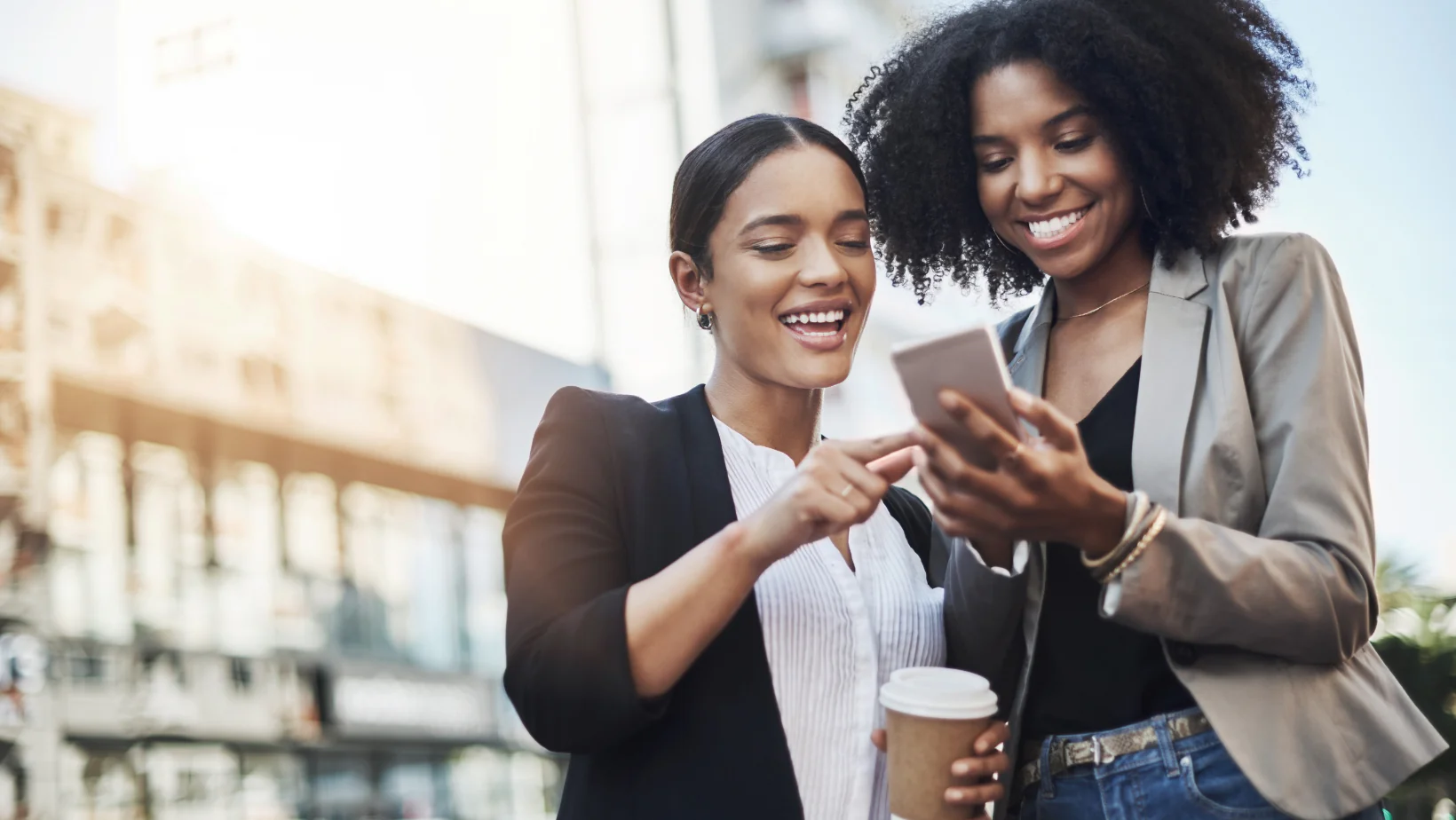 9 Examples of Social Proof in Popular Online Stores - Tadpull